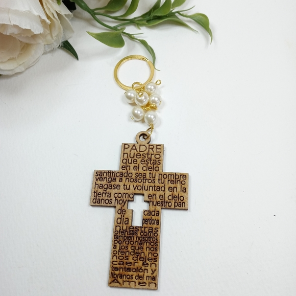 Tere Mexi Gifts | Party Supplies | First Communion Party Favors Cruz ...